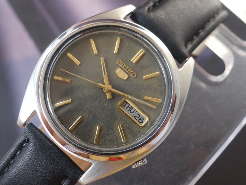 Vintage Seiko 5 Automatic 7009-8740 Day & Date 17 Jewel Men's Wrist Watch - Etsy