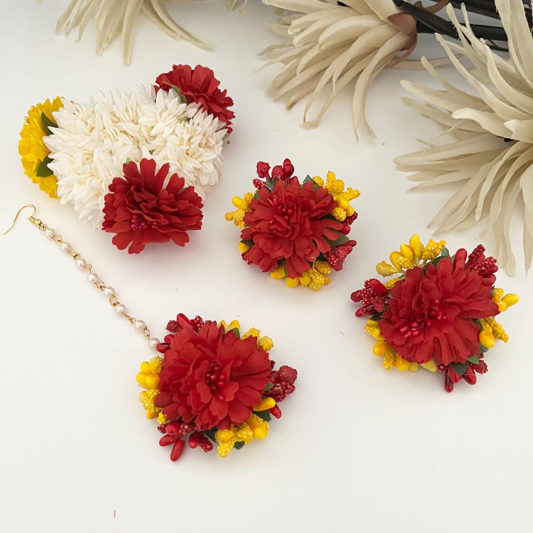 Handcrafted Haldi Mehndi Flower Jewelry Set: Tikka, Earrings, Hair ...