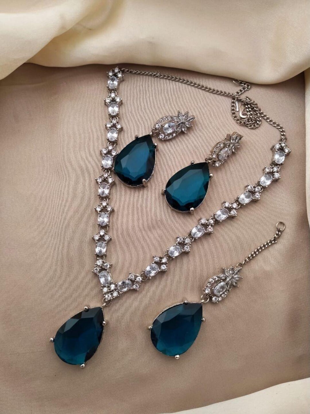 Indian Pakistani Statement Necklace, Earrings and Tikka Set in Silver ...