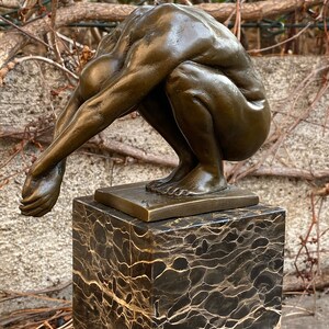 Luxury Bronze Statue Statuette of a Man Decoration Modern Art Gift Idea ...
