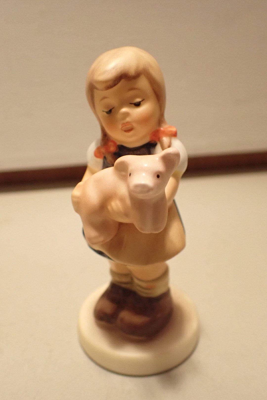 M I Hummel Club Figurine 1999-2000 3 1/2" Figurine Pigtails Double ...