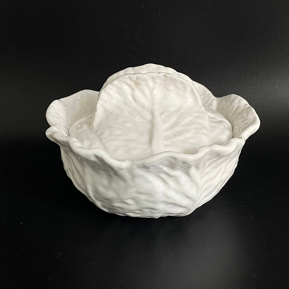 White Portuguese Cabbage Ware Bowl With Lid , Bordallo Pinheiro Style ...