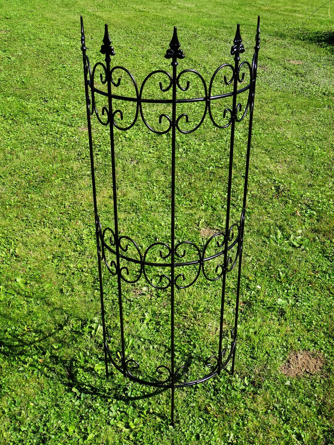 Elegant Steel Fence Metal Half Stand Flower and Plant Obelisk , Garden ...