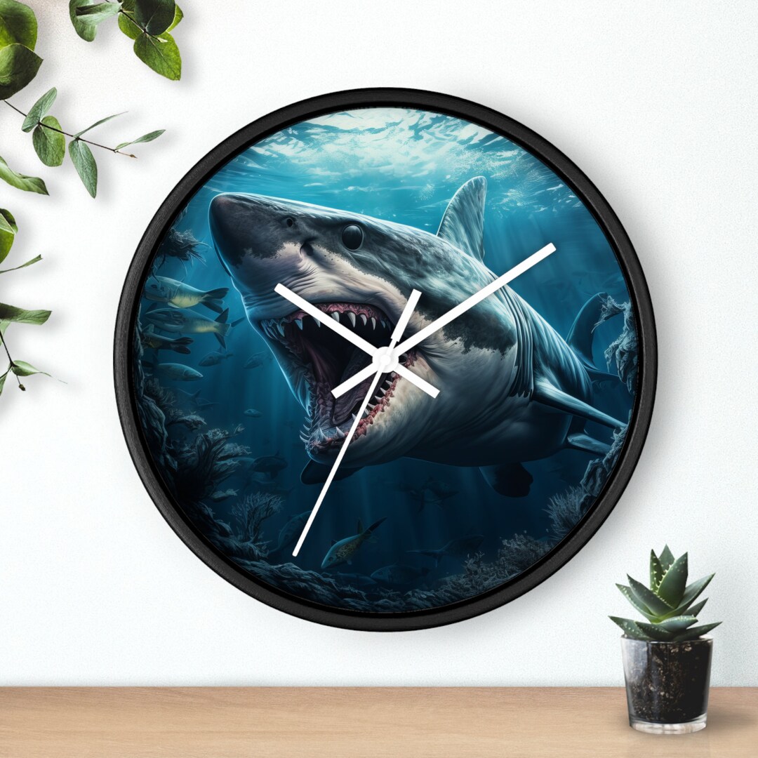 Shark Horror Clock, Deep Sea Home Decor, Classic Horror Gift ...