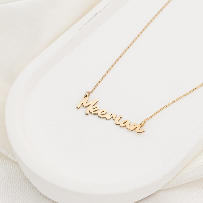 Sarah Name Necklace - Etsy
