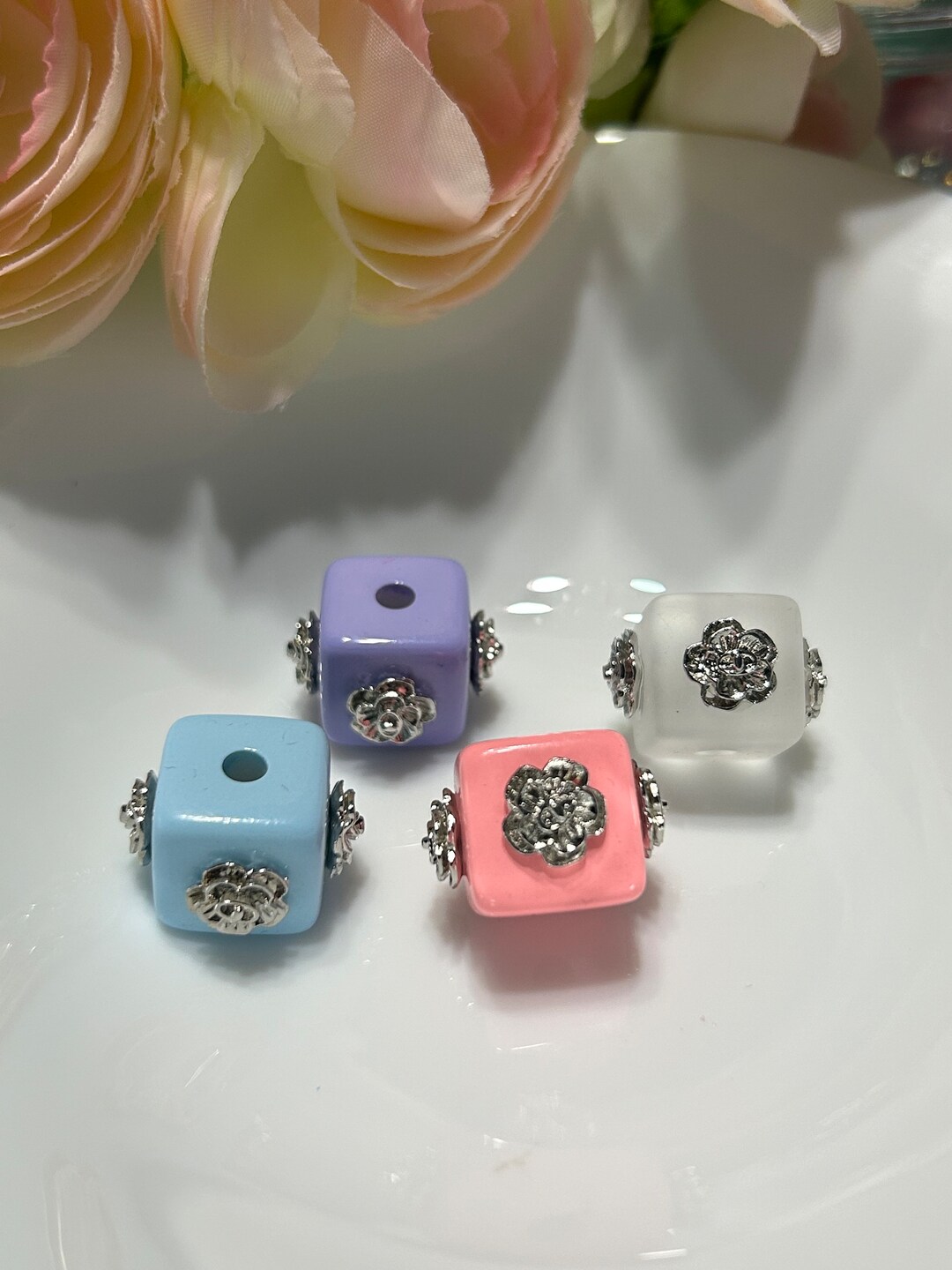 2 Silver Flower Charm Cube Beads - Etsy