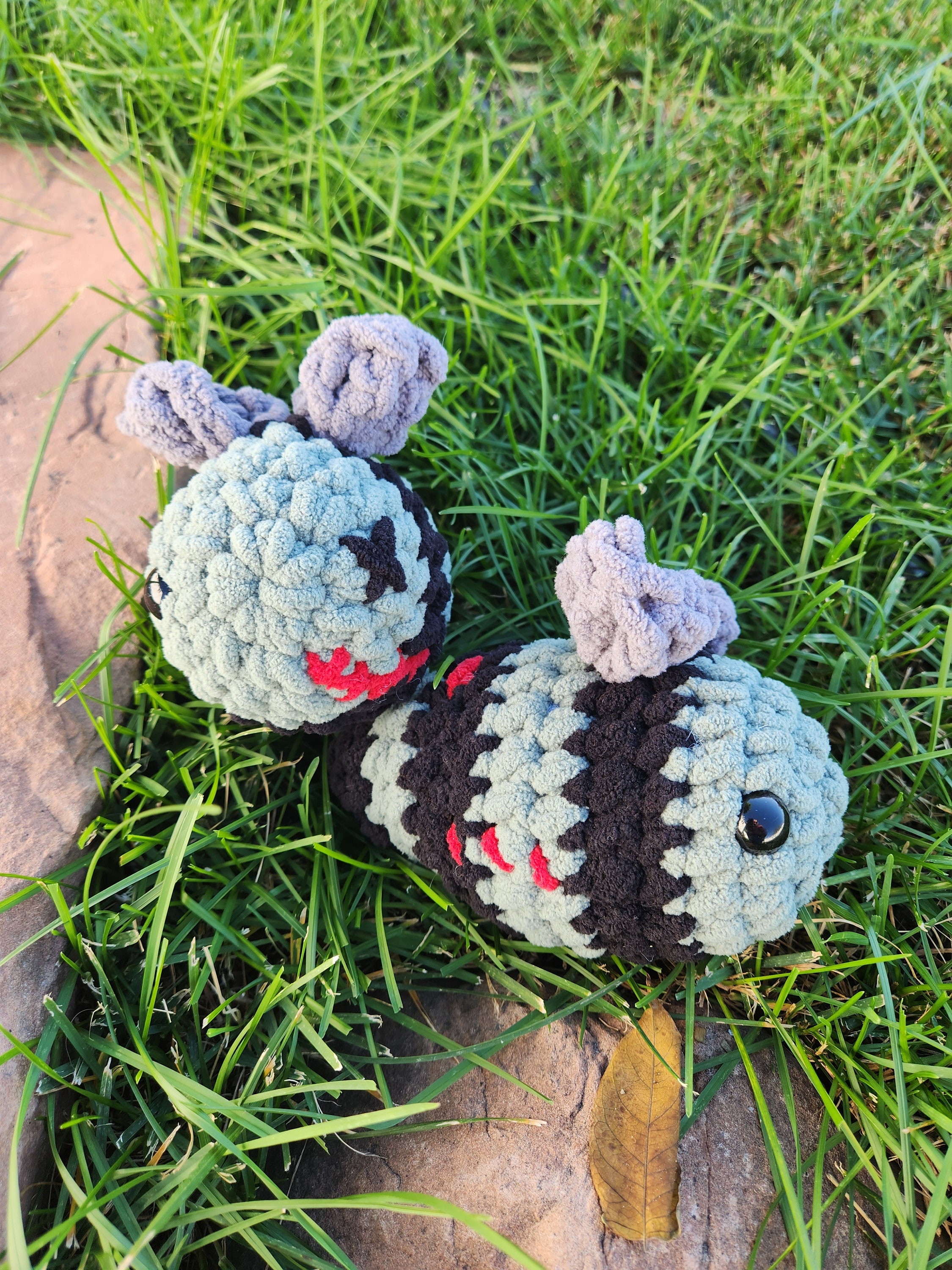 Zombee Zombie Bee Plushie | Cute Halloween Decor - Etsy