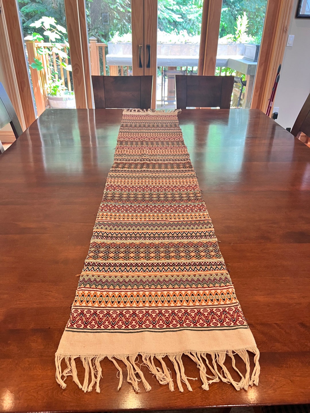 Table Runners, Textiles and Decorations. They Are All Handmade by Mayan ...