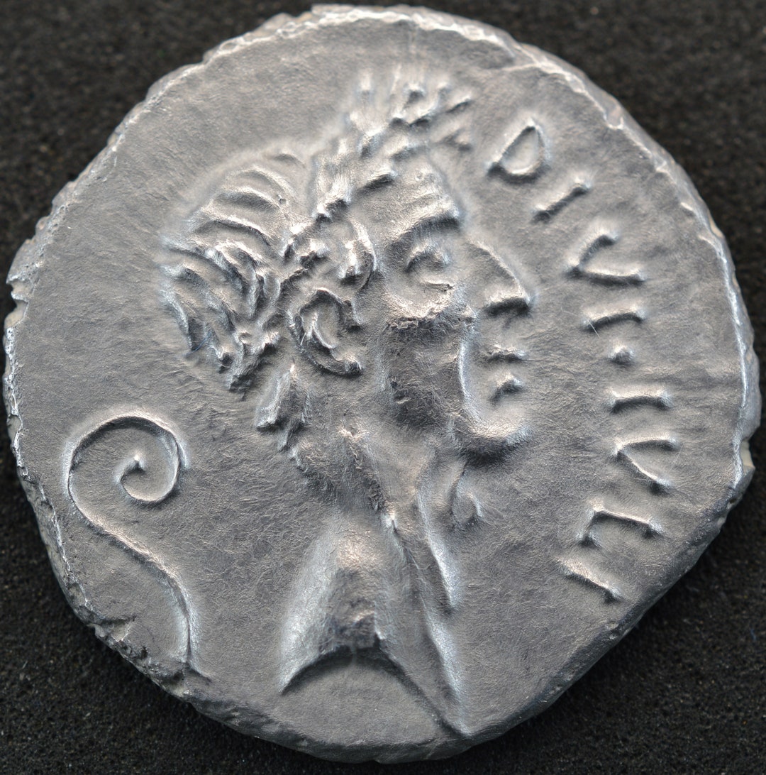 Roman Denarius of Caivs Divus Julius Caesar Solid Silver Coin - Etsy