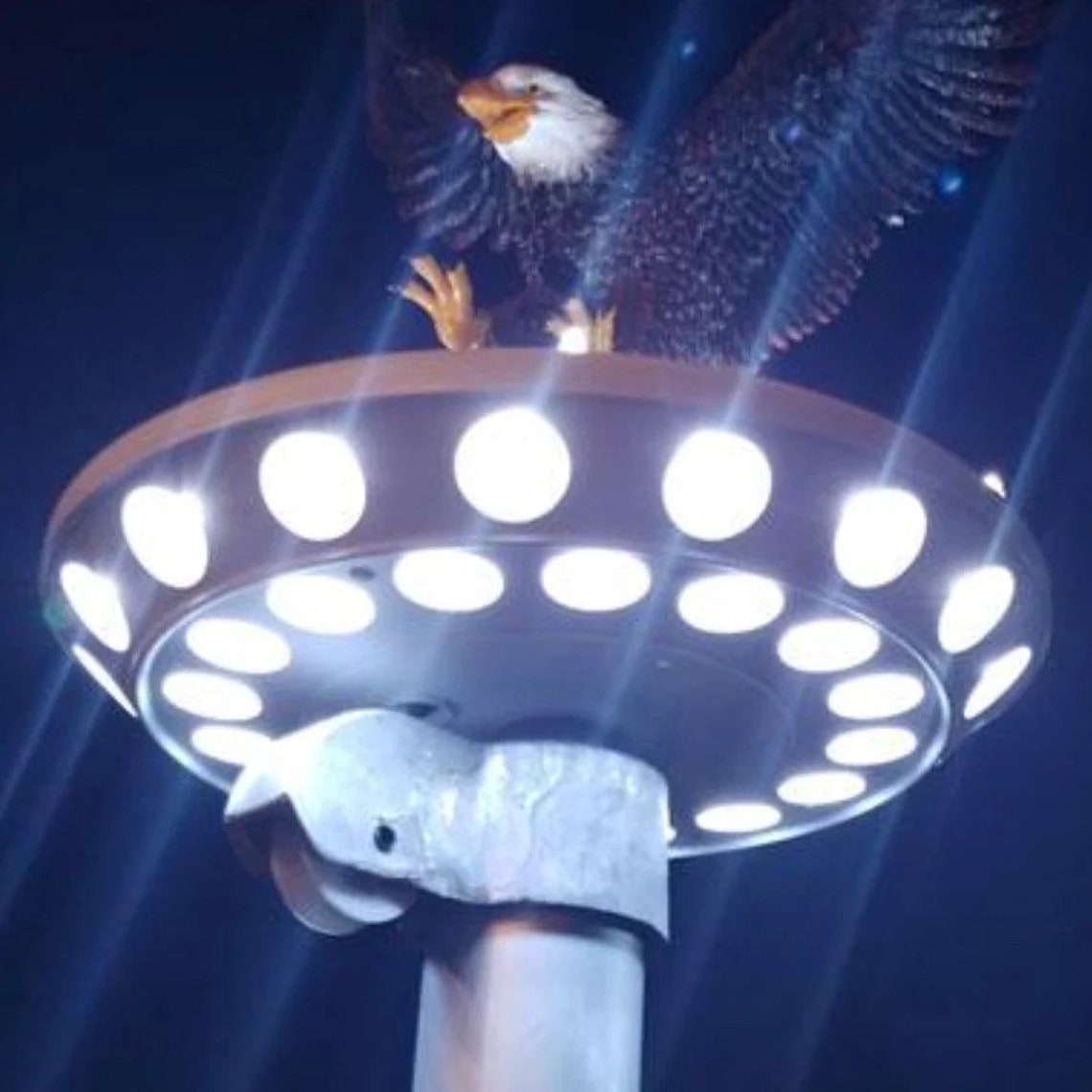 Solar Flagpole Light Triple Topper - Etsy