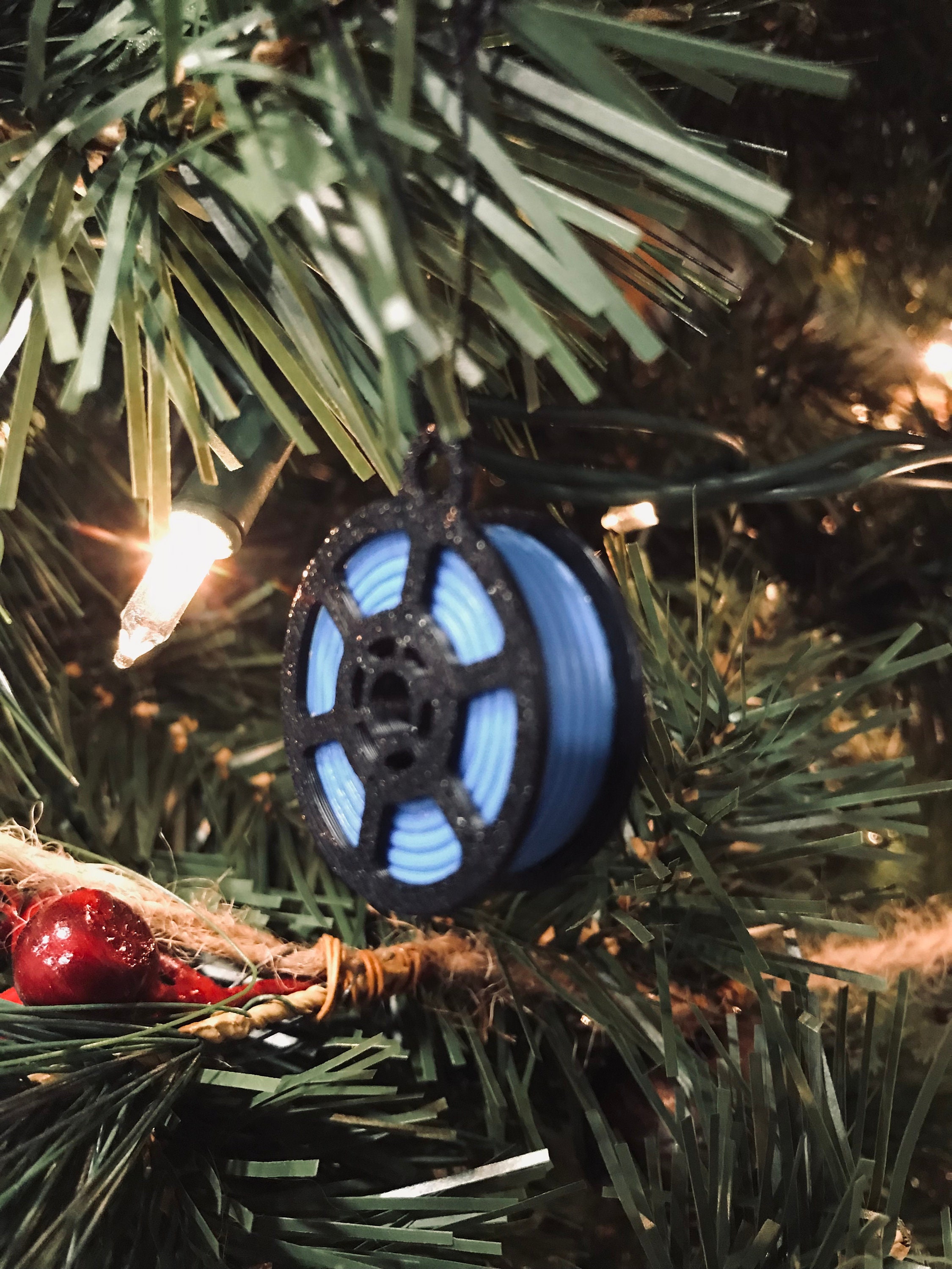 Sparkling 3D Printed Mini Spools: A Unique Gift for Everyone on Your ...