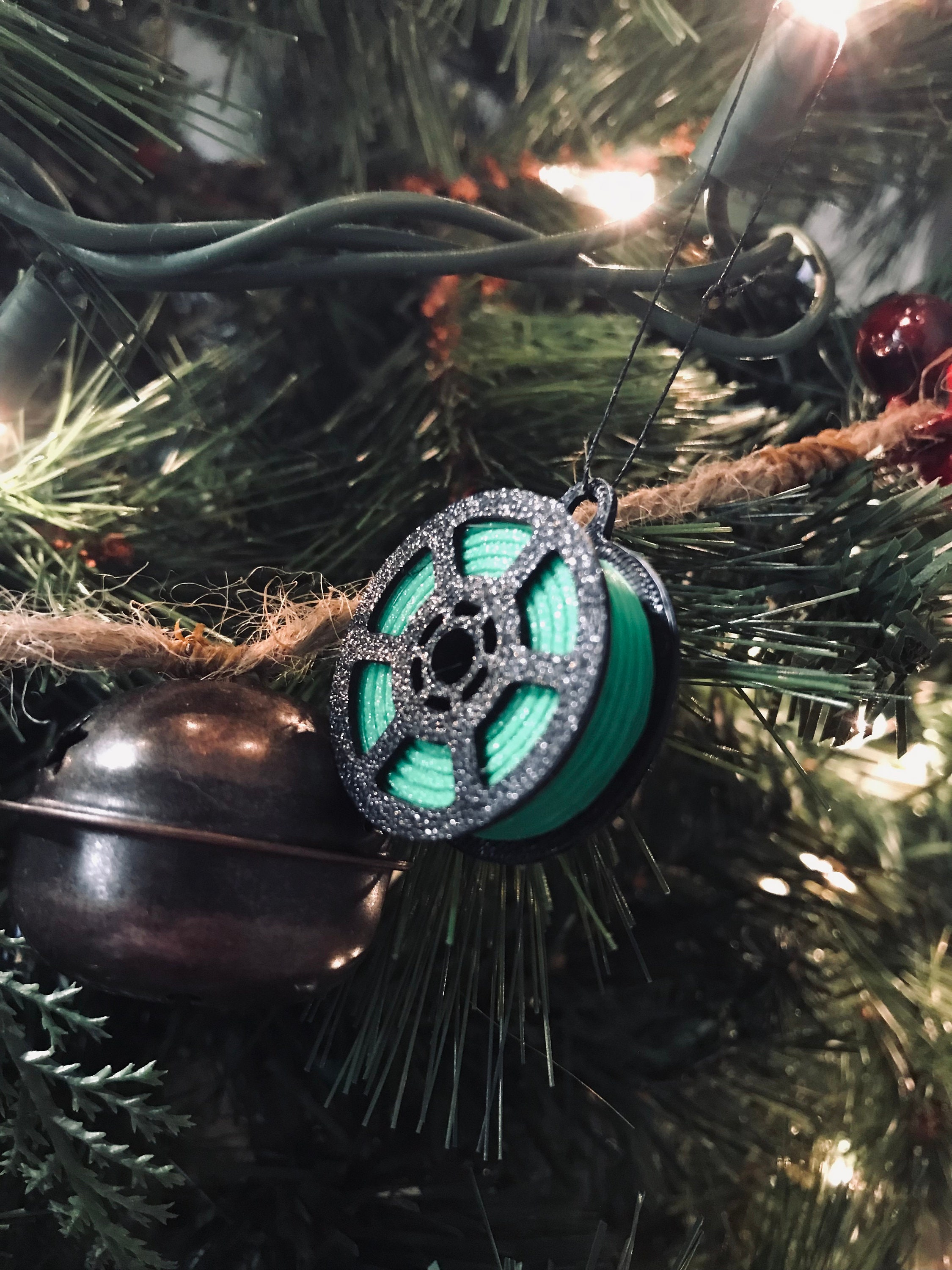 Sparkling 3D Printed Mini Spools: A Unique Gift for Everyone on Your ...