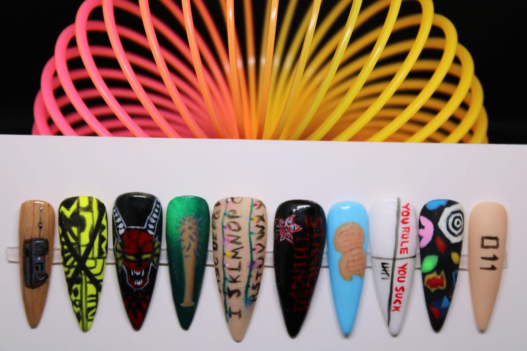 Stranger Things Hand Painted Press on Nails. - Etsy