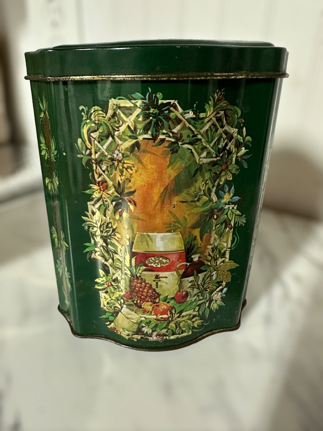 Vintage Avon Tea Tin Christmas 1981 Christmas Kitchen - Etsy