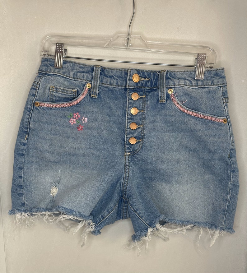 Hand Embroidered Upcycled Denim Shorts - Etsy