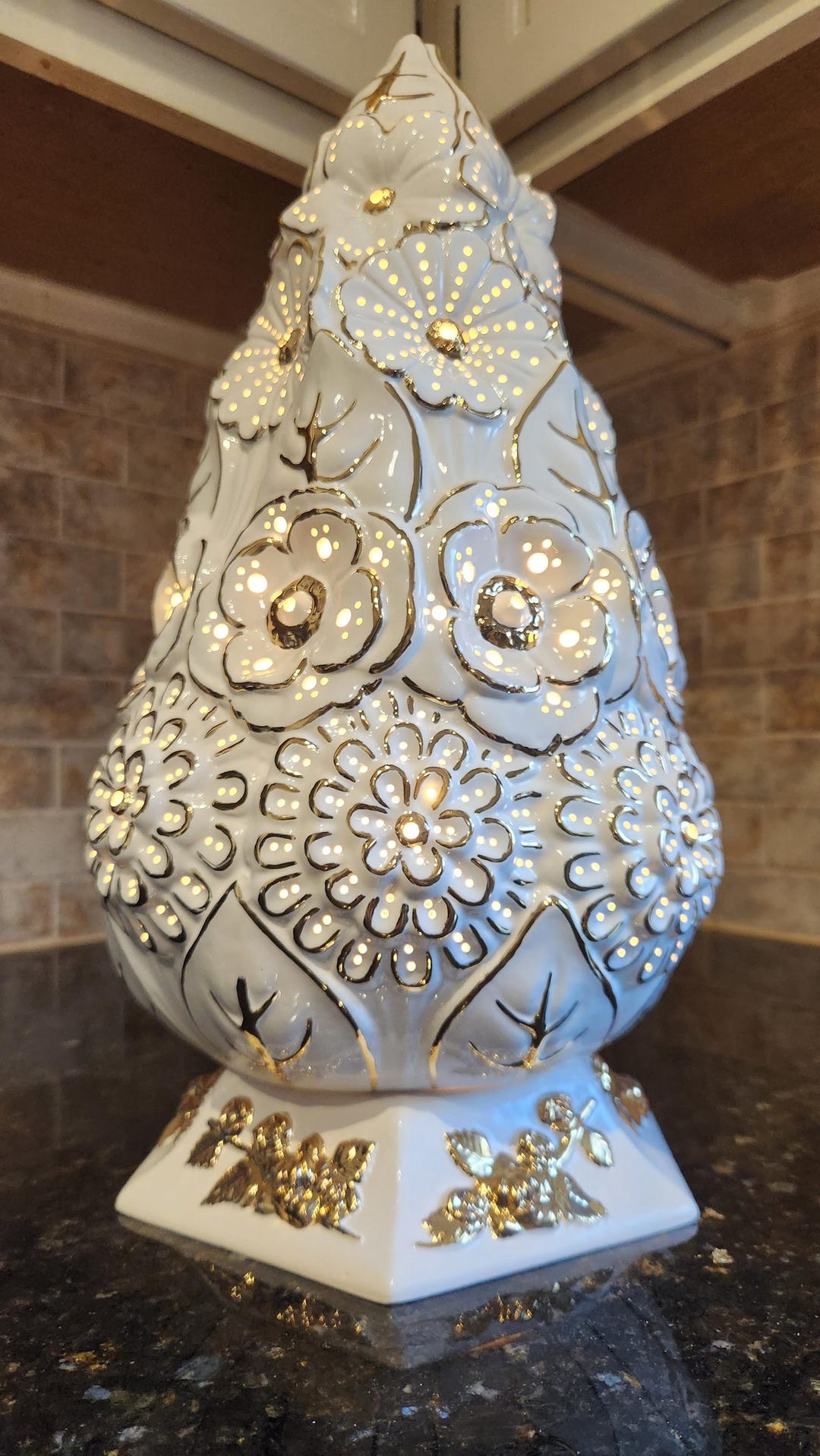 Jamar Mallory Flower Stack Ceramic Tree With 22k Gold - Etsy