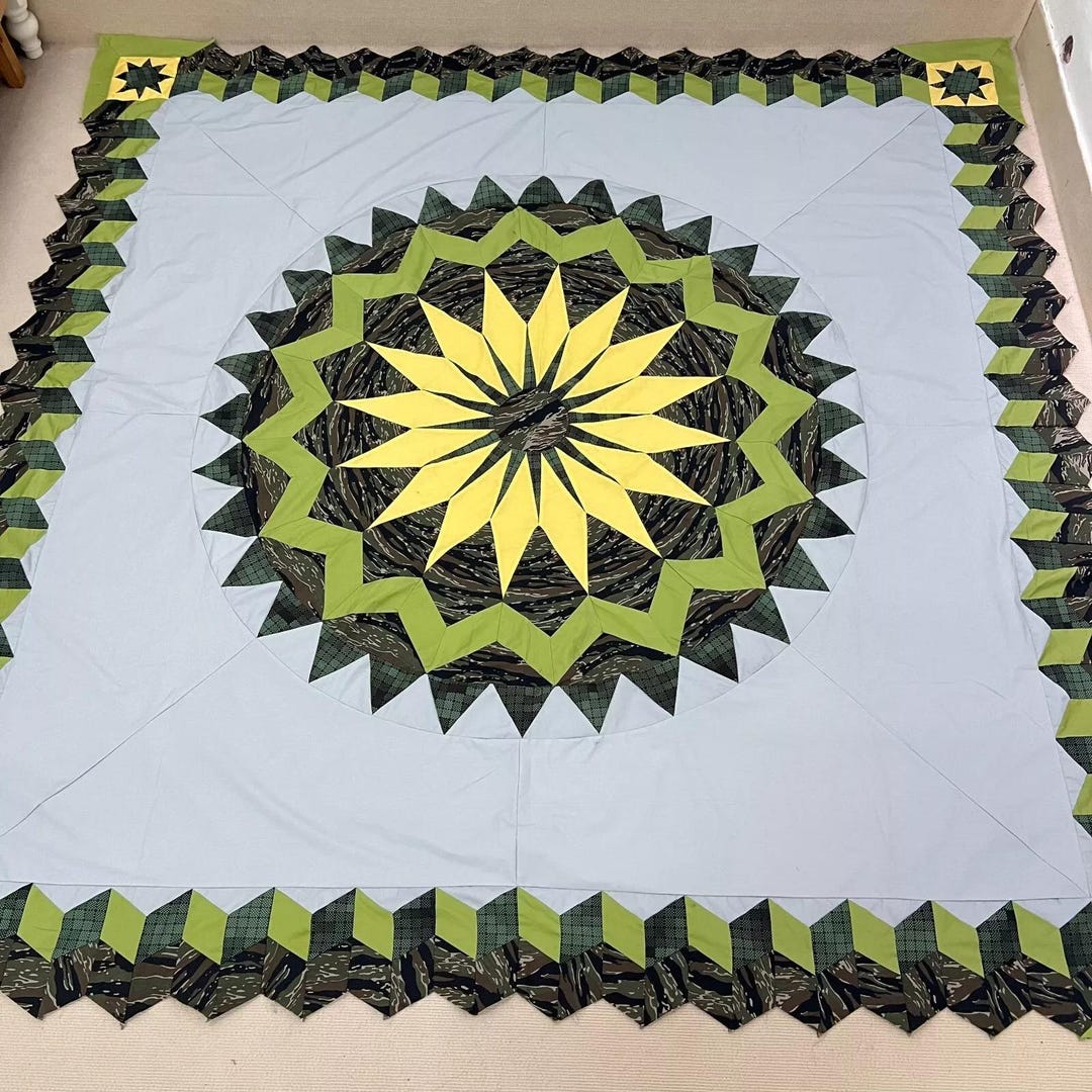 Giant Dahlia Handmade Machine Pieced Green Queen Patchwork Quilt Top/topper - Etsy