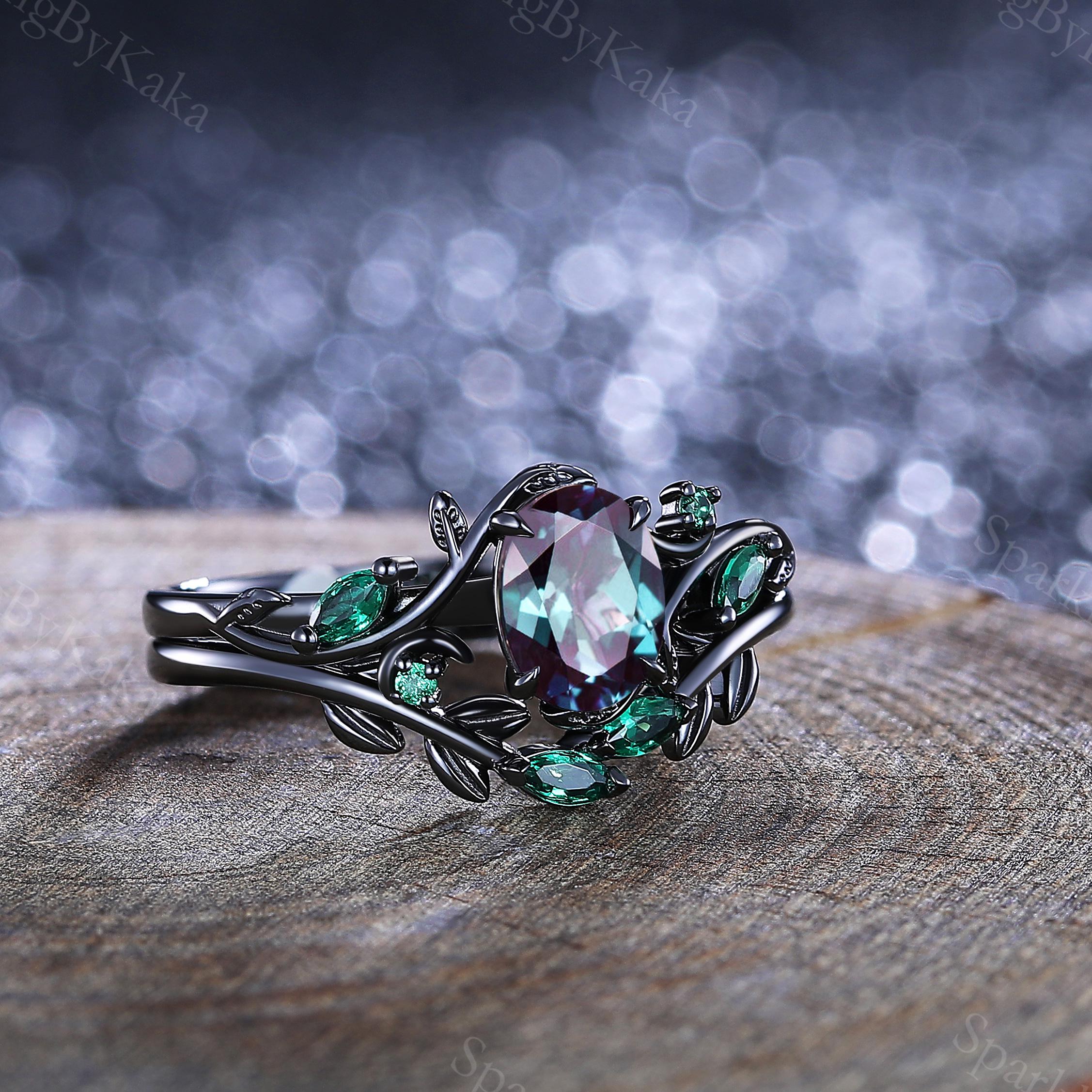 Vintage Alexandrite Engagement Ring Set: Leaf & Star, Black Gold - Etsy