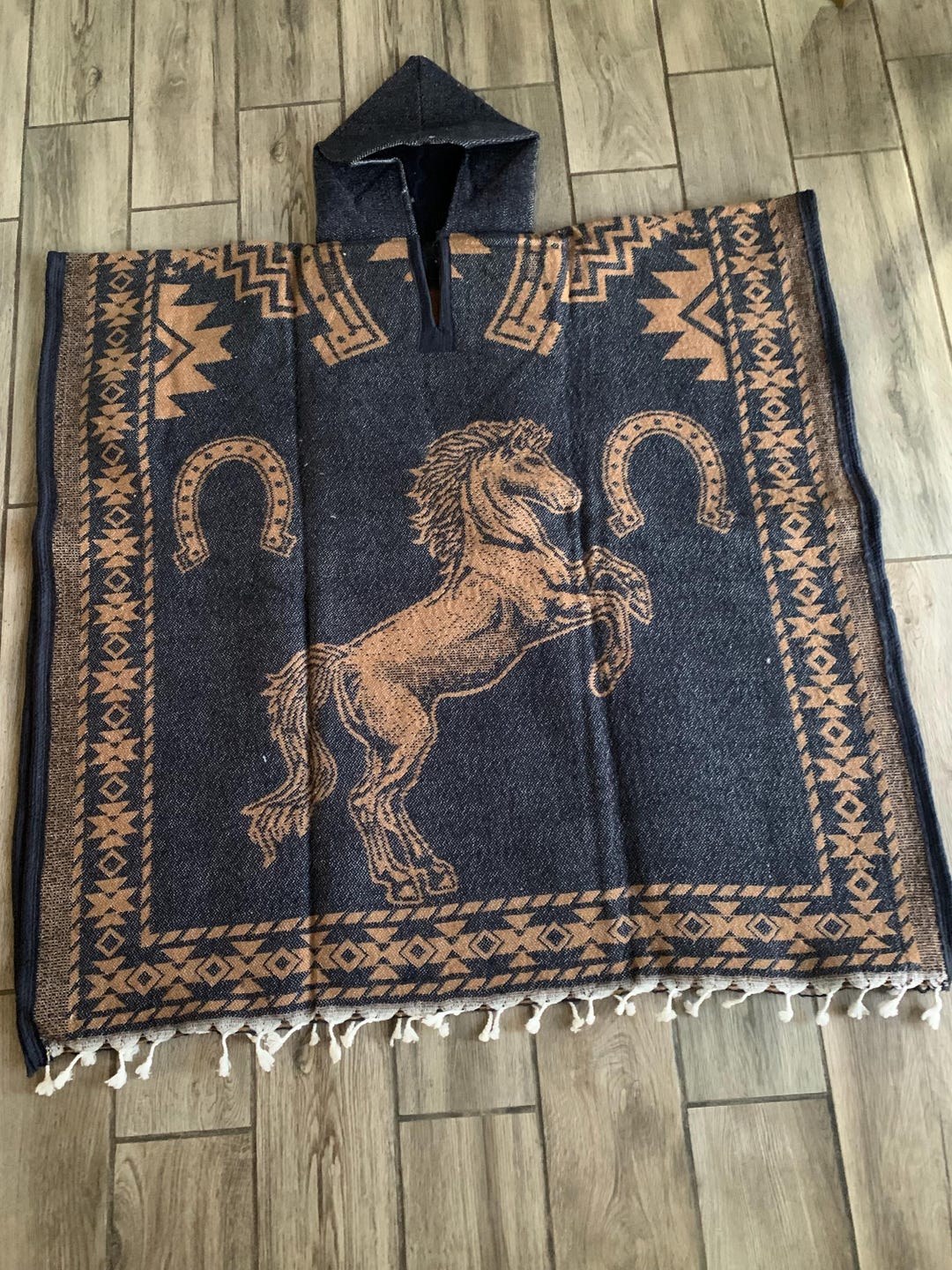 Mexican Horse Design Poncho. Horse/caballo Design Poncho Serape ...