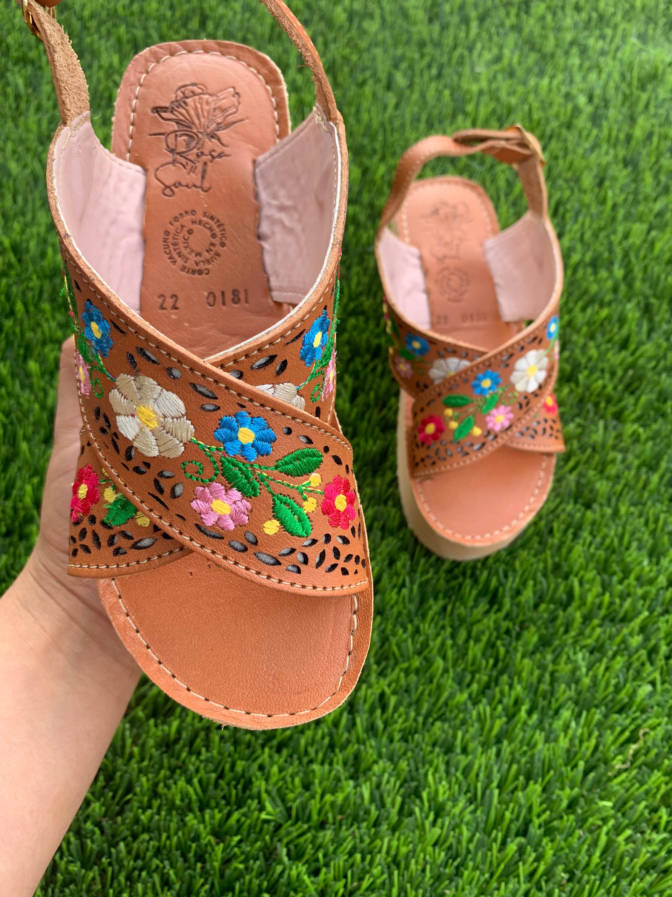 Mexican Huarache Sandals/tan Embroidered Florals Sandal/ Mexico Sandal ...