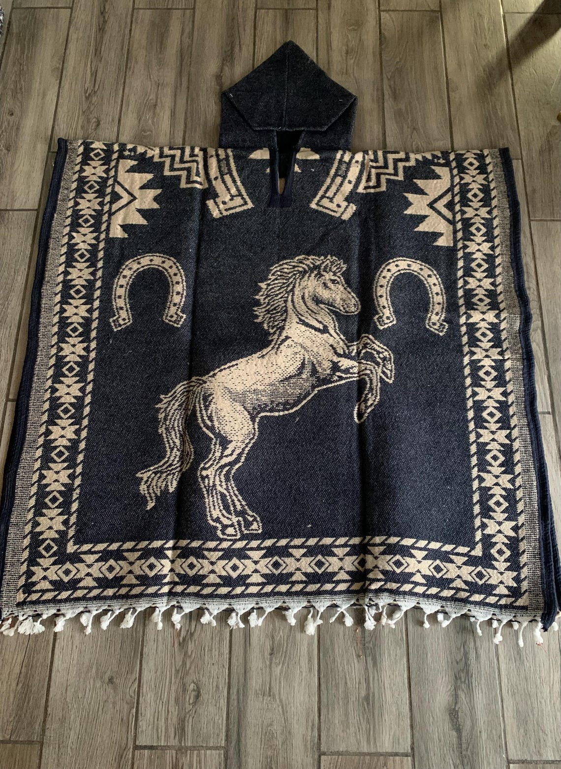 Mexican Horse Design Poncho. Horse/caballo Design Poncho Serape ...