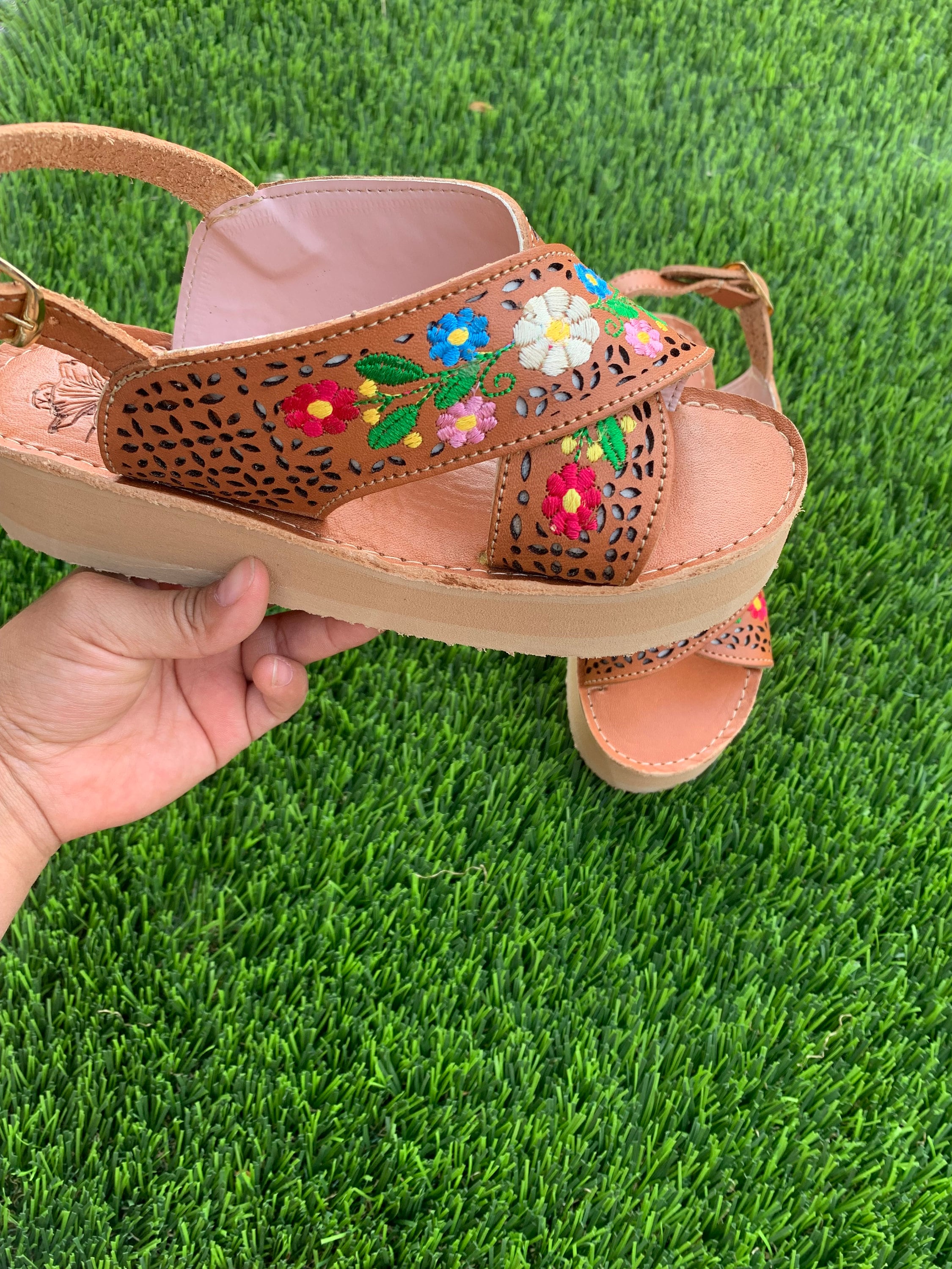 Mexican Huarache Sandals/tan Embroidered Florals Sandal/ Mexico Sandal ...