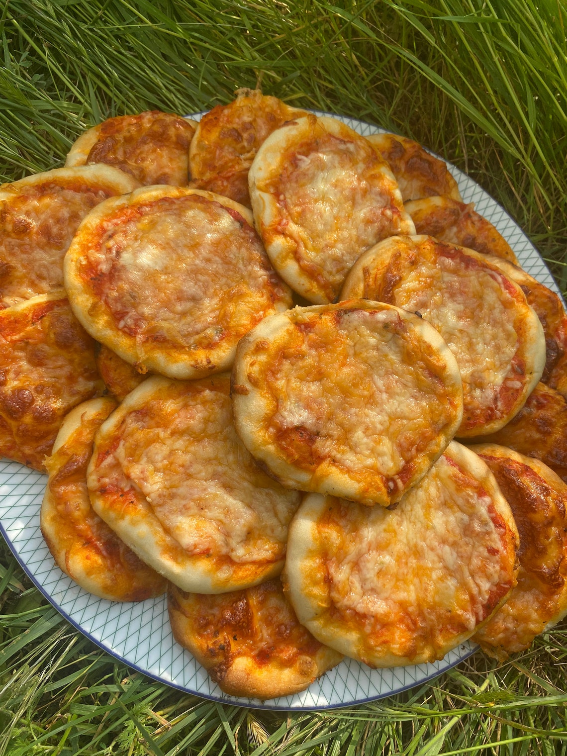 Pizza Fatayer/arab Pastry/muajanat/fatayer/pizza Pastry/pizza Pies/ - Etsy