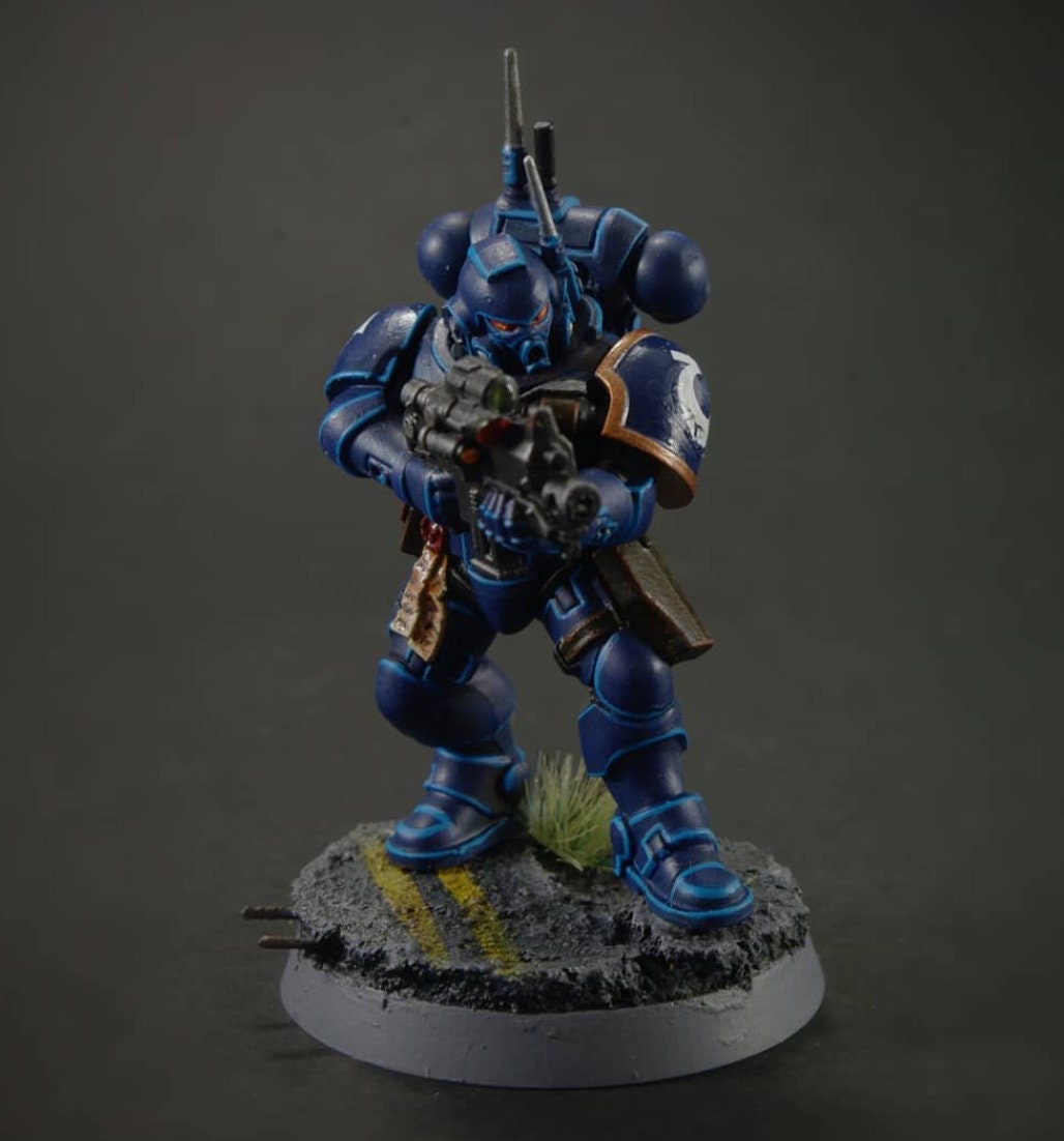 Ultramarine Primaris Infiltrator Warhammer 40k Miniature painted - Etsy