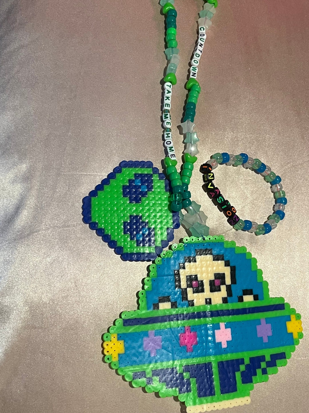 Alien (countdown) Kandi Set - Etsy