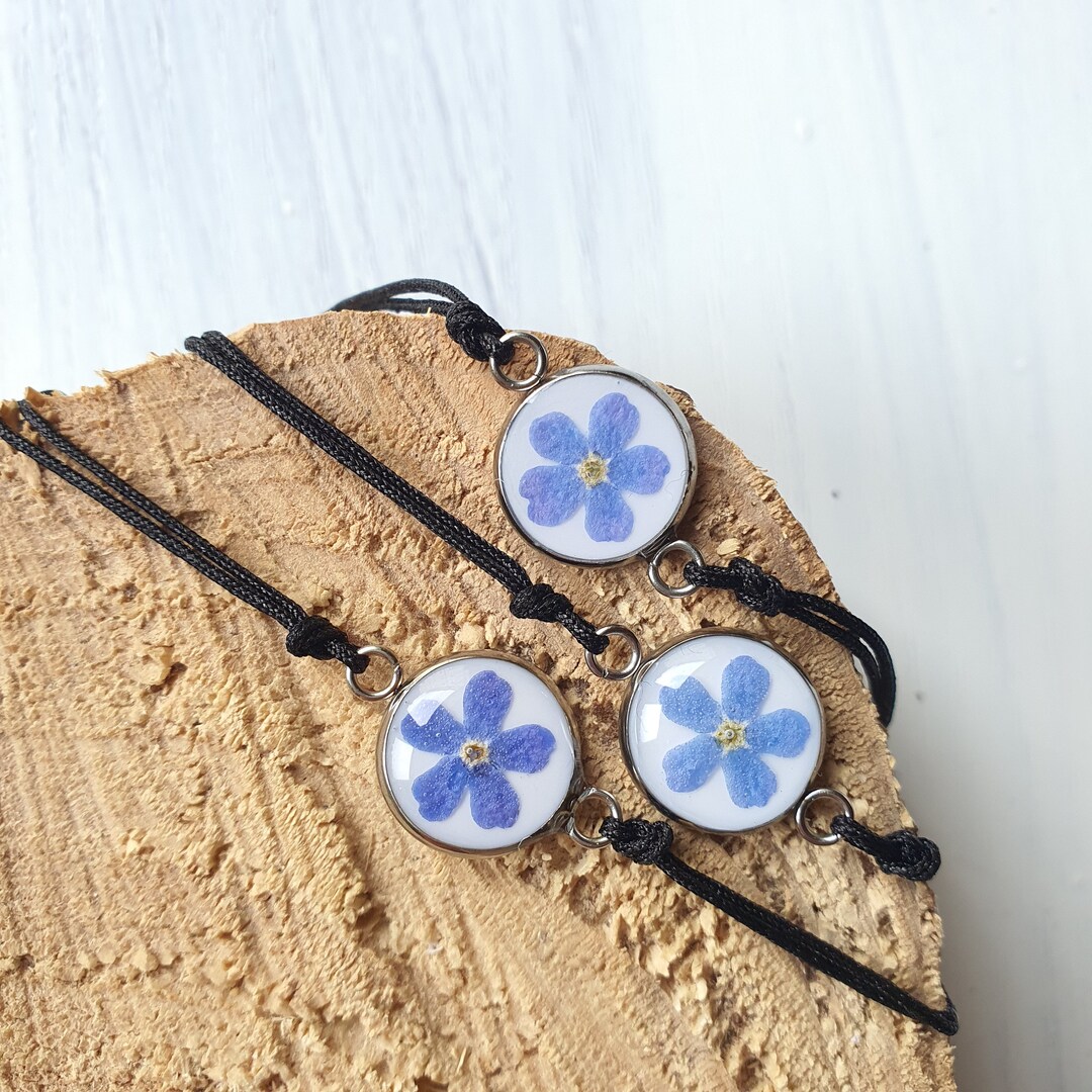 Forget-me-not Small Tiny Bracelet. String Bracelet. Gift for - Etsy