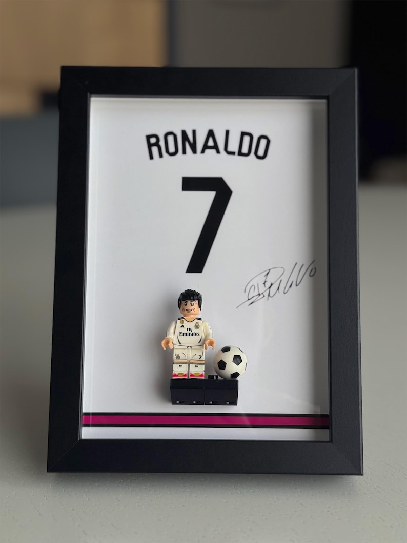 3D Frame - Cristiano Ronaldo Minifigure Real Madrid 2014/15 | CR7 - Los ...