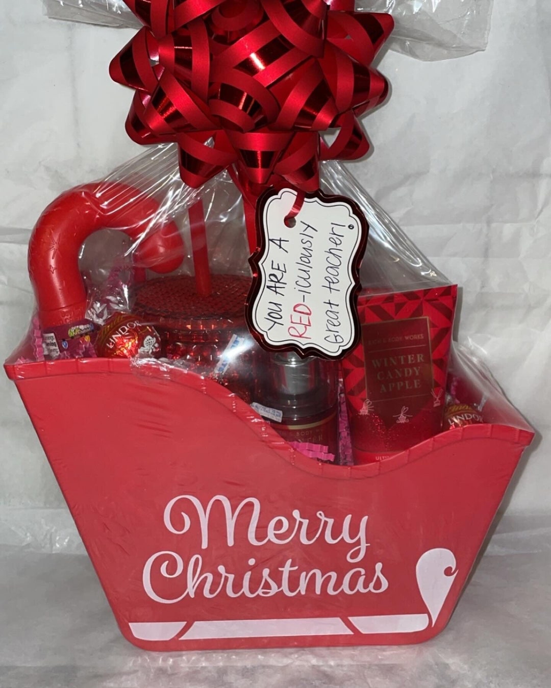 Red Christmas Gift Basket - Etsy