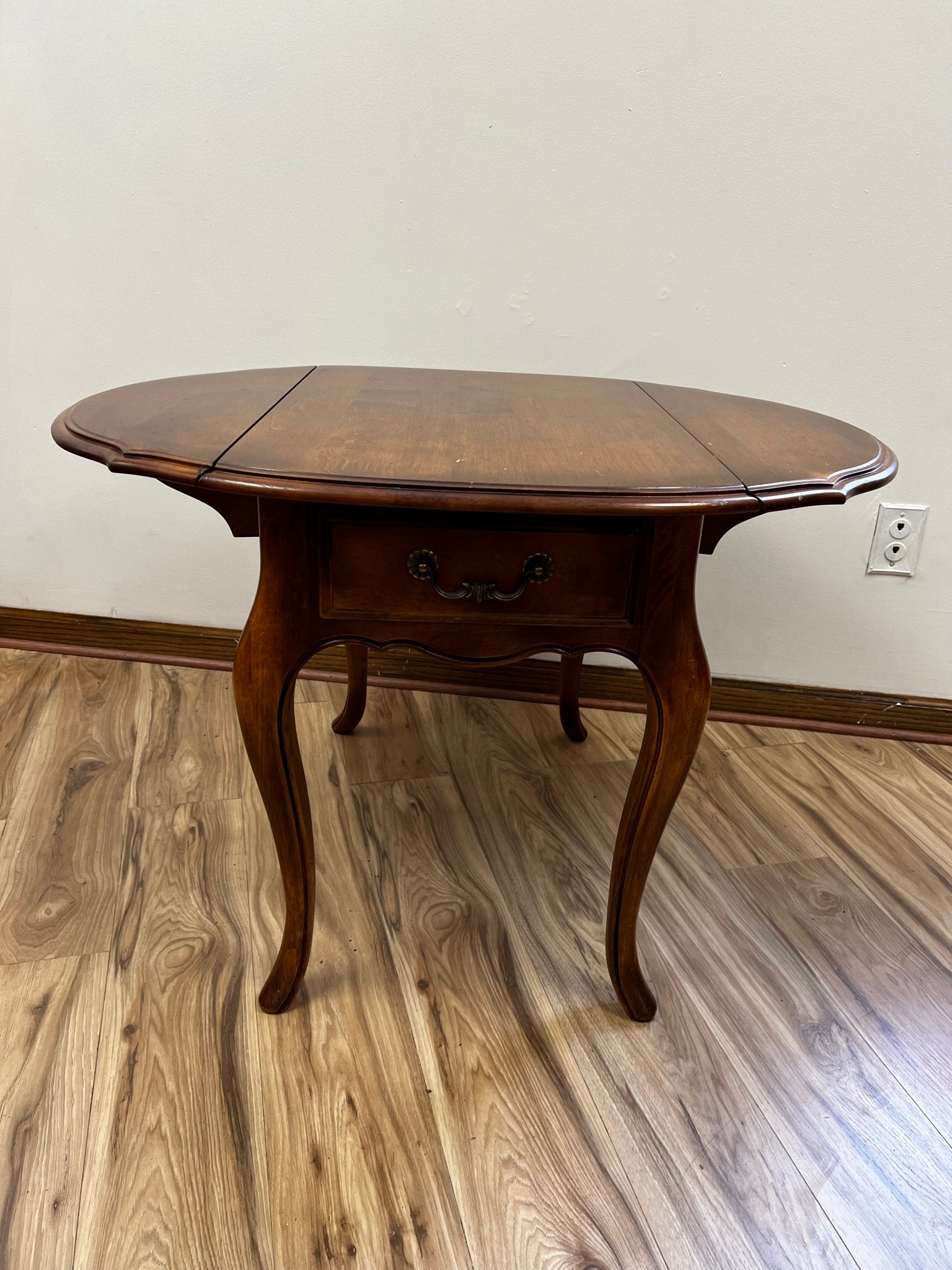 Ethan Allen End Table - Etsy