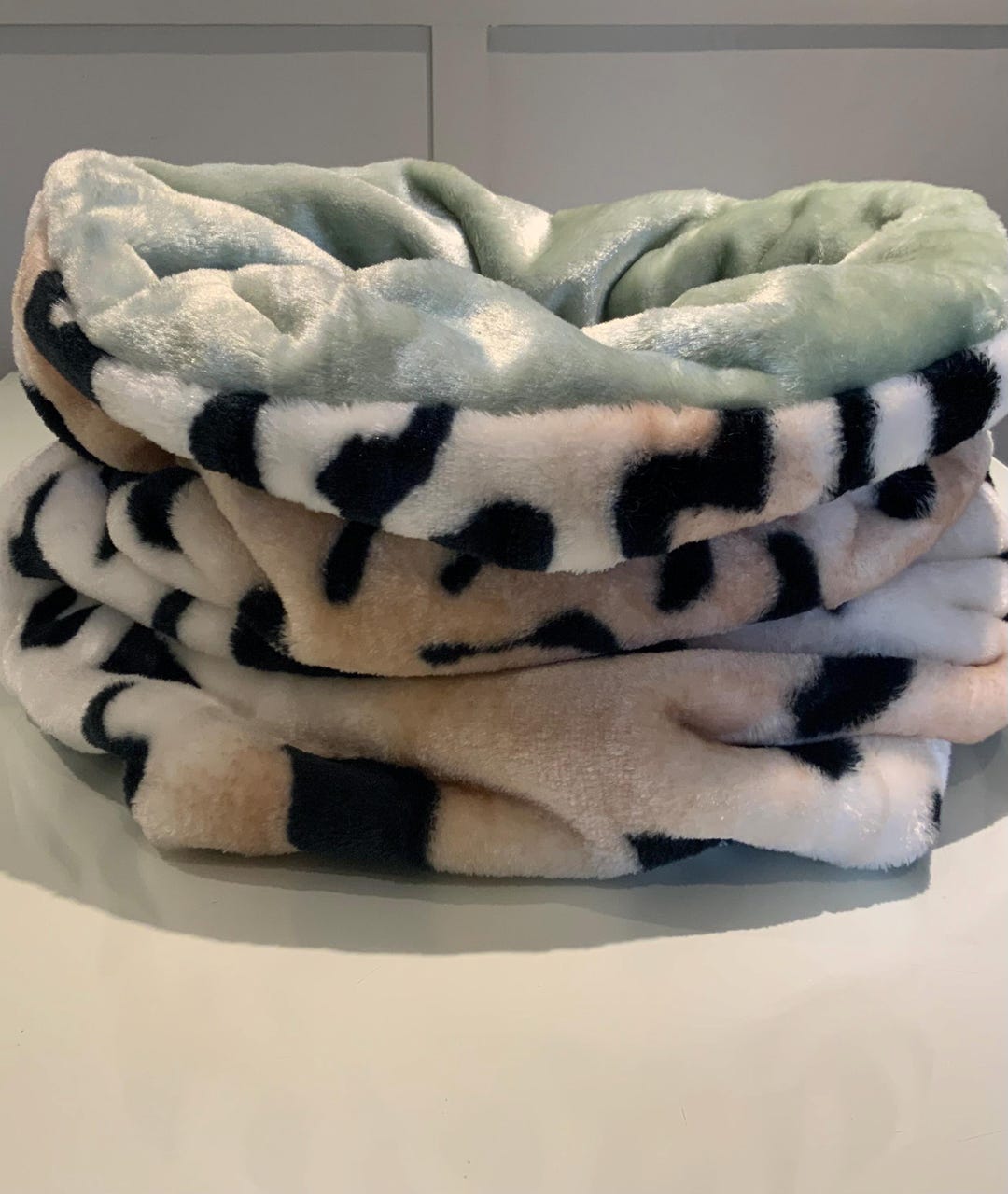 Luxury Snuggle Sack Pet Dog/cat Bed Chihuahua Sleeping Bag, Cave Igloo ...