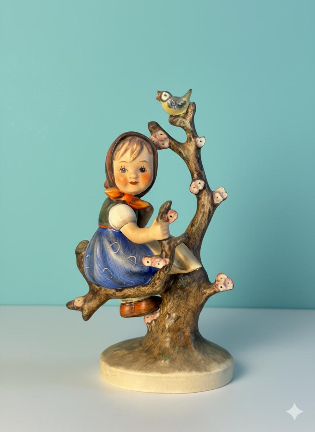 Vintage 1950s Goebel Hummel Apple Tree Girl 141/1 Blue Stamp Vee Bee ...