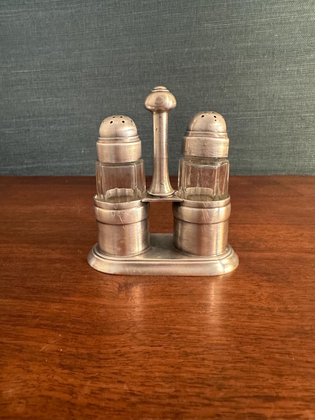 Vintage Reed & Barton Silver Plated Salt and Pepper Shakers With Holder ...