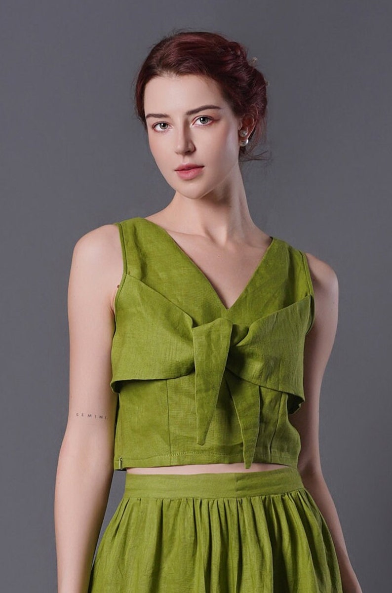 Top in lino AYAME, Top in lino verde, Top corto senza maniche ...