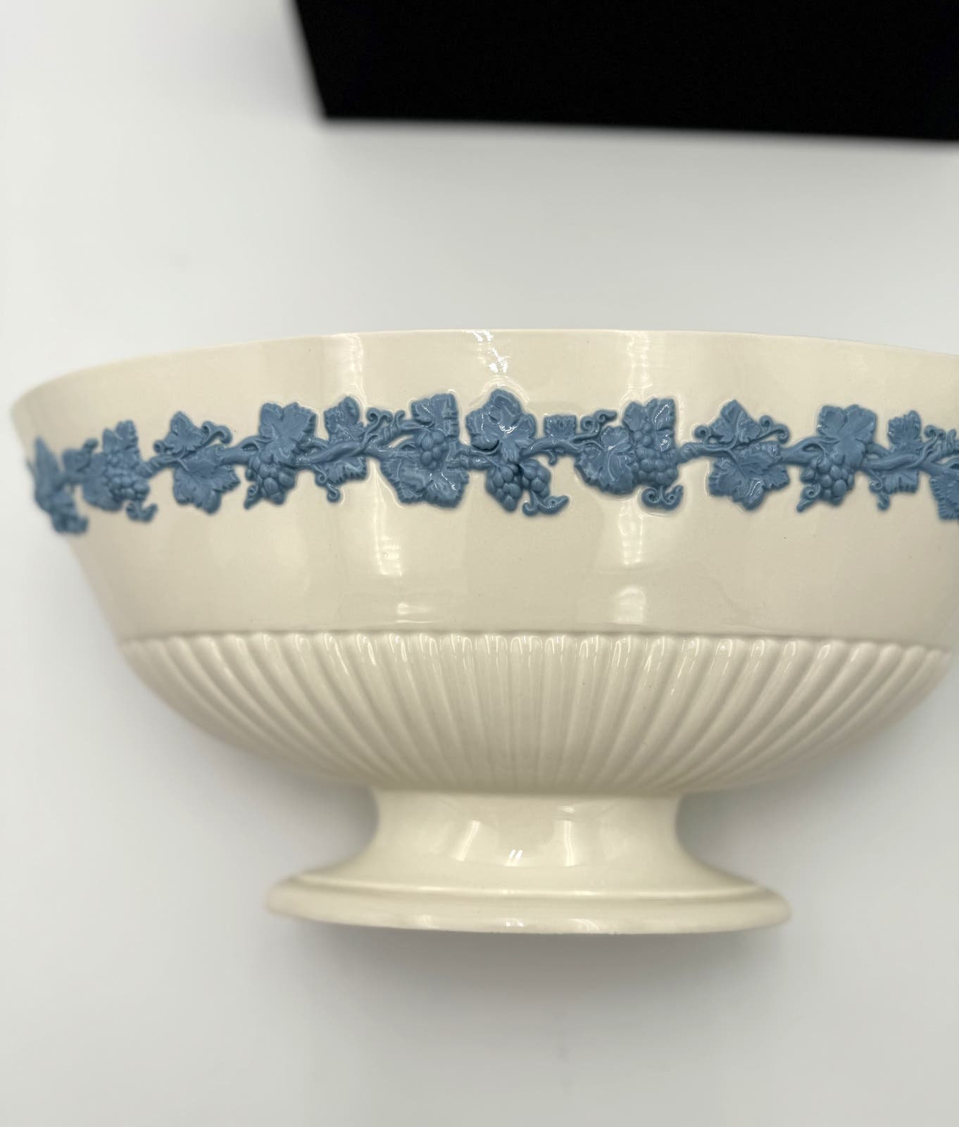 Vintage Wedgwood Queensware Embossed Blue on White Oval Vase / Bowl - Etsy