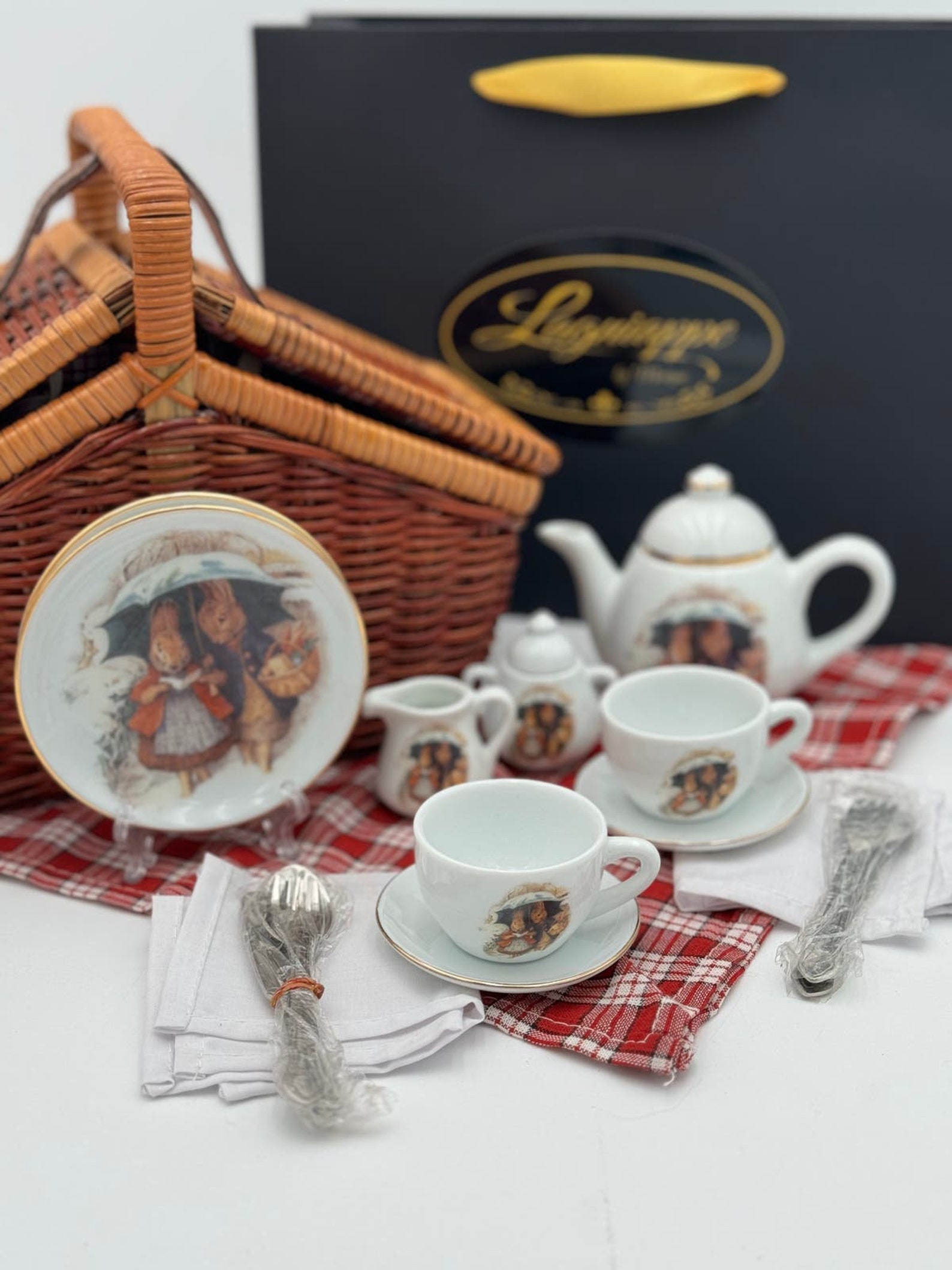 UK Import: Peter Rabbit Miniature Picnic Basket and Tea Service for Two ...