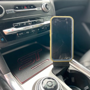 Magsafe® Wireless Charger / Phone Mount for 2020-2024 Ford® Explorer ...