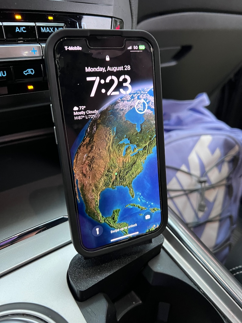 Magsafe® Wireless Charger / Phone Mount for 2020+ Ford® Explorer ...