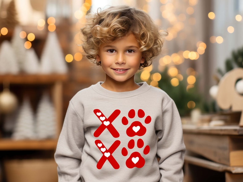 XOXO Paw Svg, Funny Valentines Dog Shirt PNG, Dog Mom Shirt Gift, Love ...