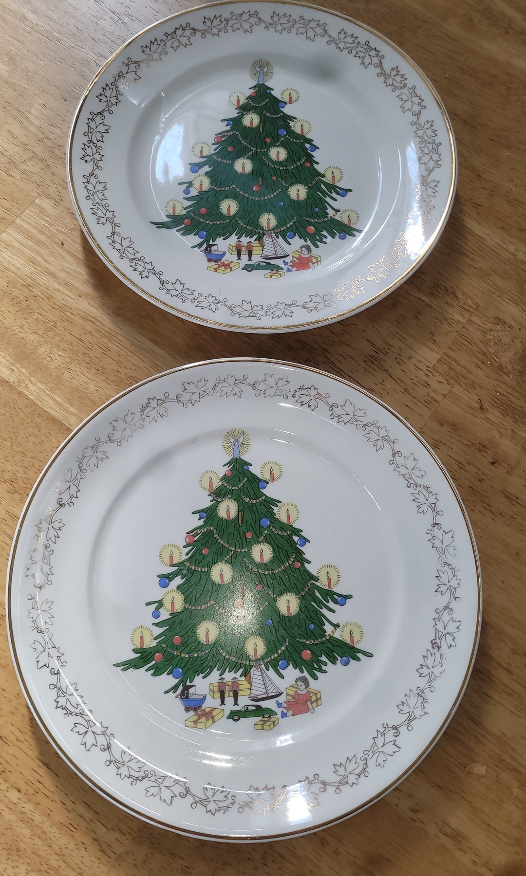 Set of 2 Merry Christmas Tree Plates Atlas China 22K Gold Leaf Trim - Etsy