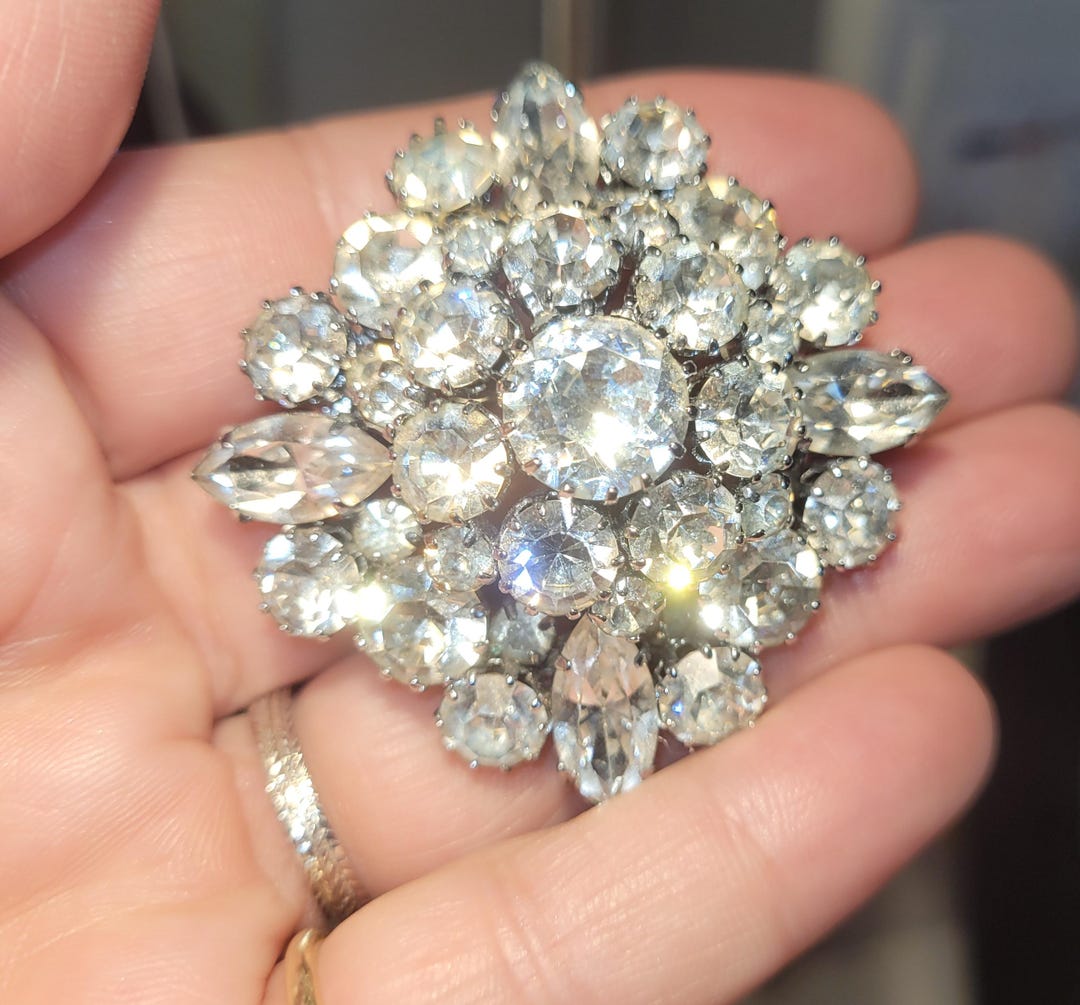 Vintage Crystal Brooch/pin Made in Austria - Etsy