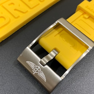 Yellow Breitling Superocean 22mm/24mm Rubber Strap With Steel Buckle ...