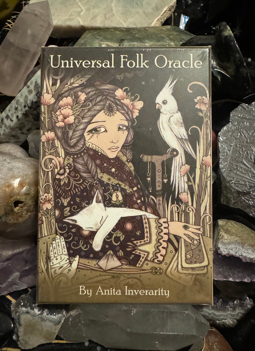 Universal Folk Oracle With 68 Page Illustrated Guidebook and 44 Cards ...