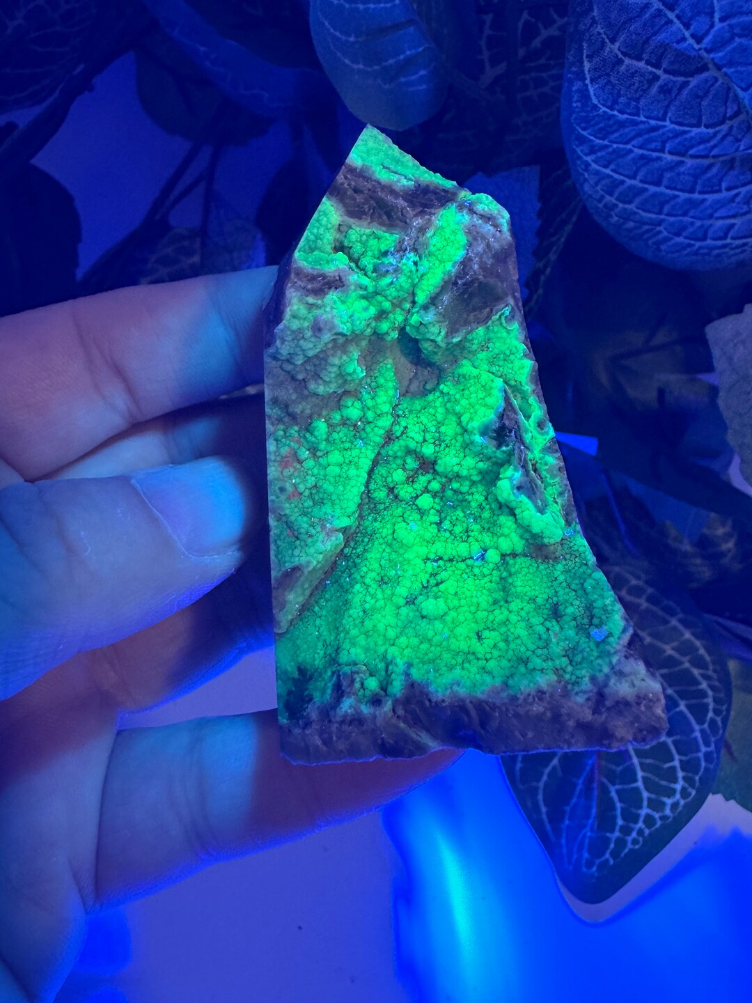 Volcano Agate UV Reactive Crystal Specimen, Rough Volcano Agate Crystal ...