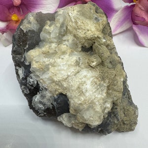 Volcano Agate UV Reactive Crystal Specimen, Rough Volcano Agate Crystal ...