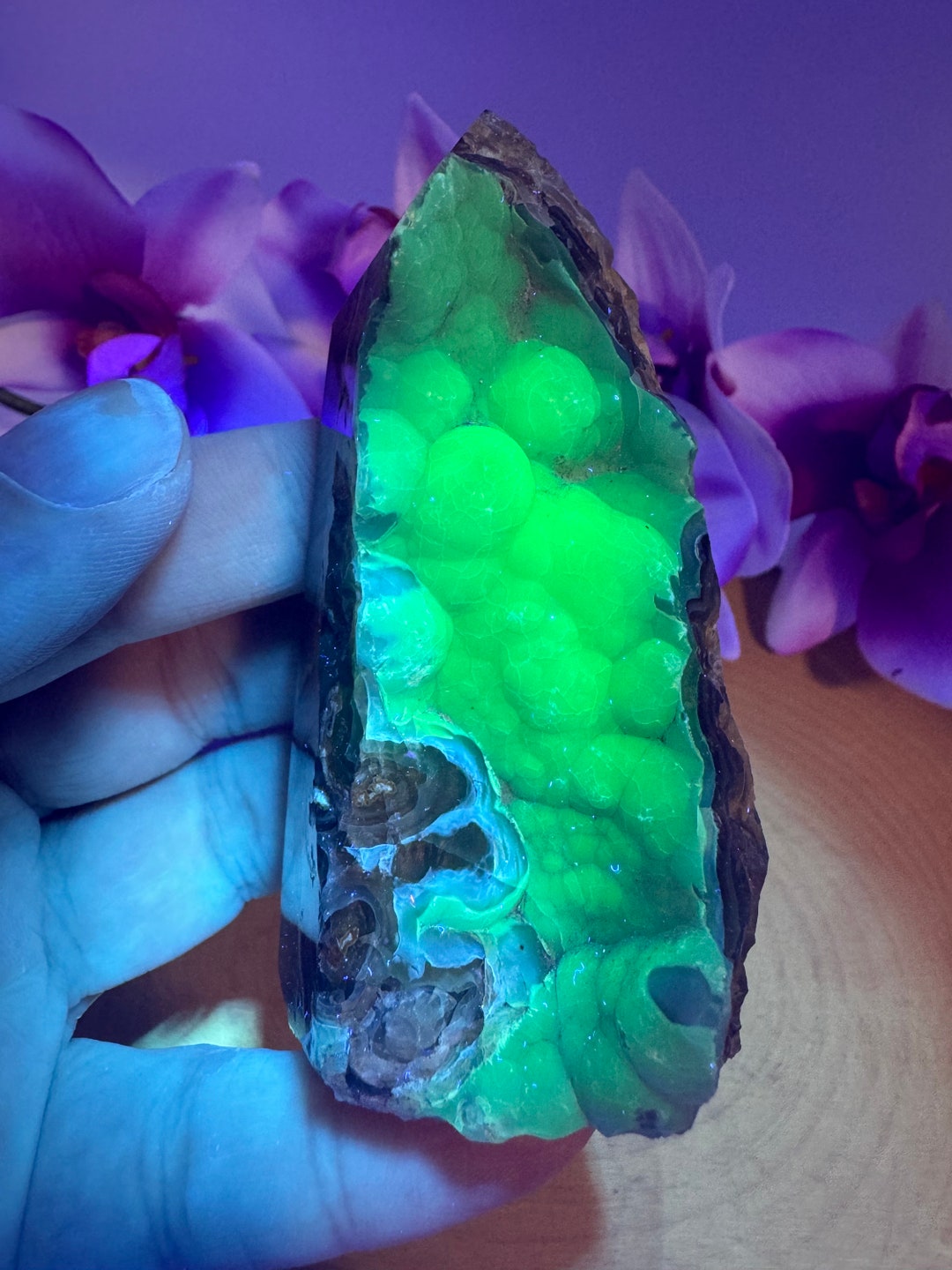Volcano Agate UV Reactive Crystal Specimen, Rough Volcano Agate Crystal ...
