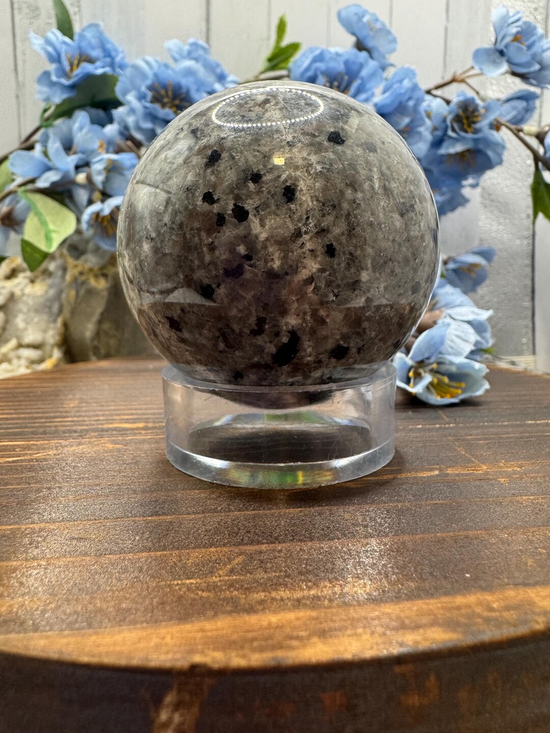 UV Reactive Yooperlite Sphere, Fluorescent Sodalite Sphere, Emberlite ...